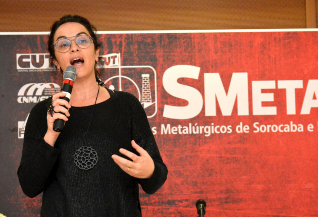 Marcia Tiburi fala sobre o feminismo em entrevista ao SMetal